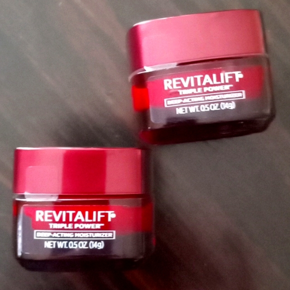 L'Oreal | Skincare | 2 Loreal Revitalift Triple Lift Deepacting ...